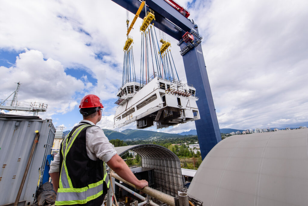 Seaspan completes 190-tonne superstructure block lift for OOSV - Seaspan